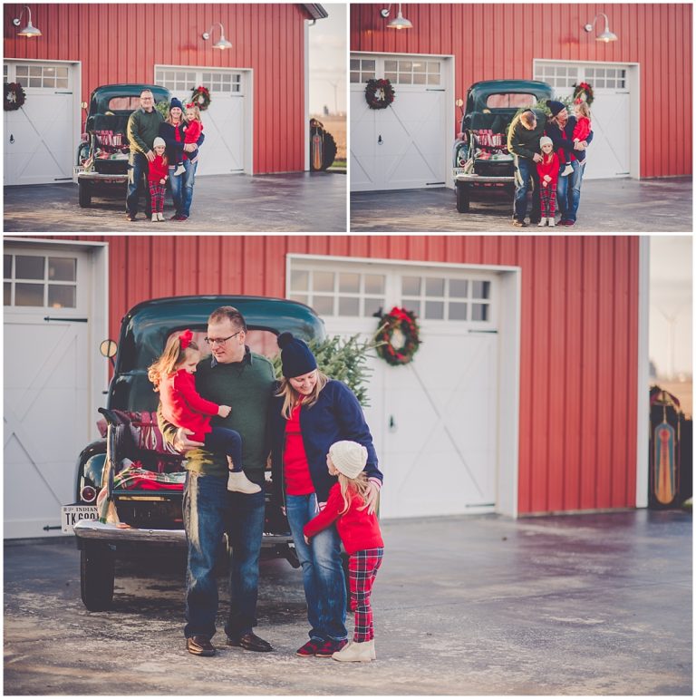 Vintage Truck Holiday Family Photos in Sheldon, Illinois | The Trumble ...