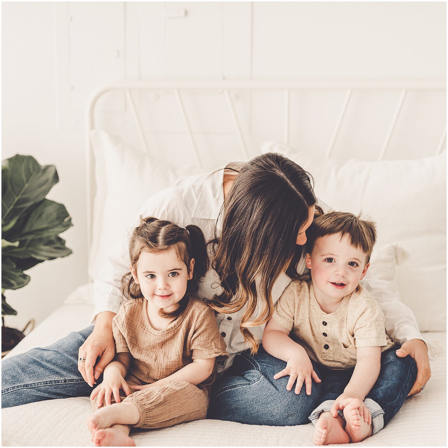 Mommy & Me Studio Session in Kankakee | The Arteaga Family - Kara Evans Photographer